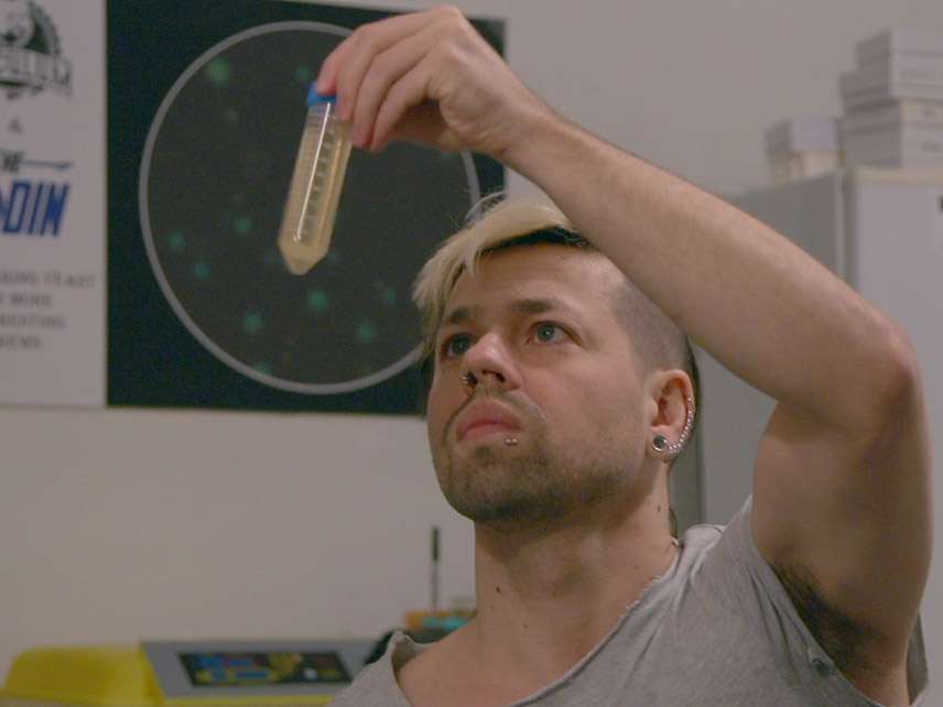 DIY Biohackers Are Editing Genes in Garages and Kitchens - Reason.com