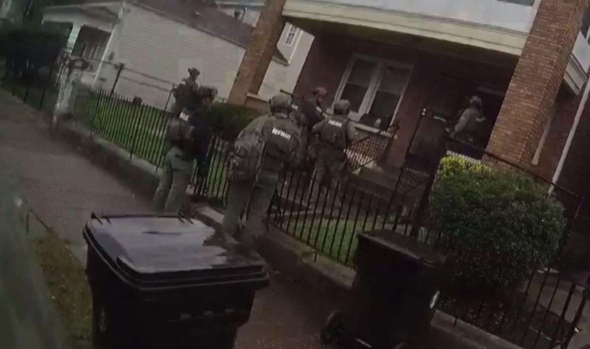 Louisville SWAT Team Looking for Pot Needlessly Terrorizes Family ...