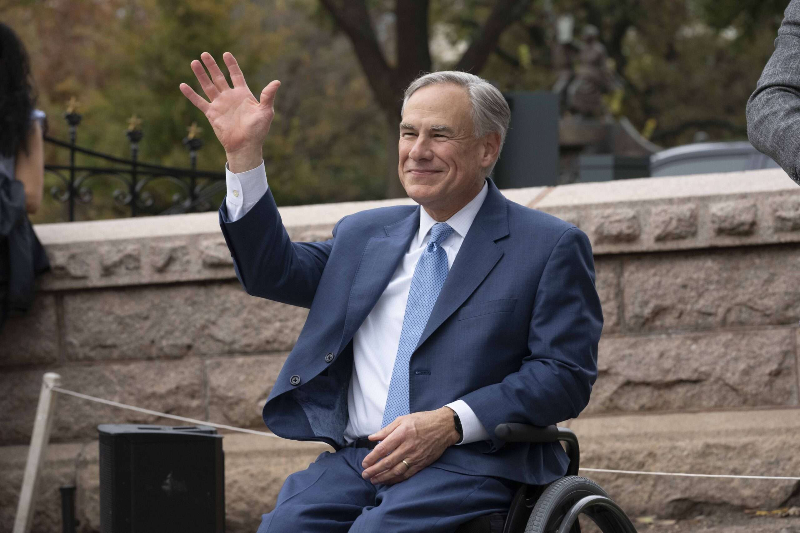 5th Circuit Temporarily Restores Greg Abbott's Ban on School Mask Mandates