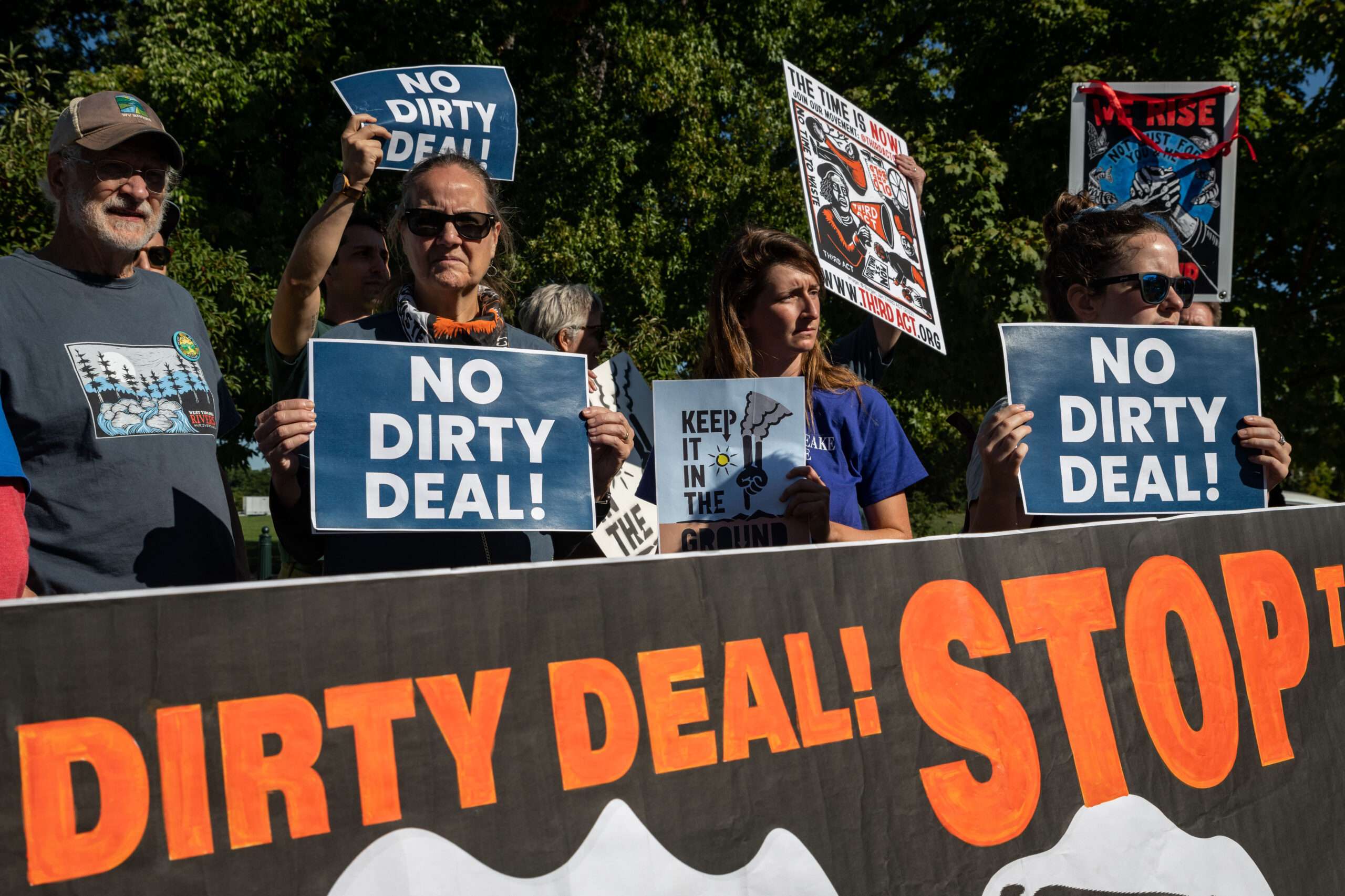 Progressives and Republicans Unite to Kill Manchin's Environmental ...