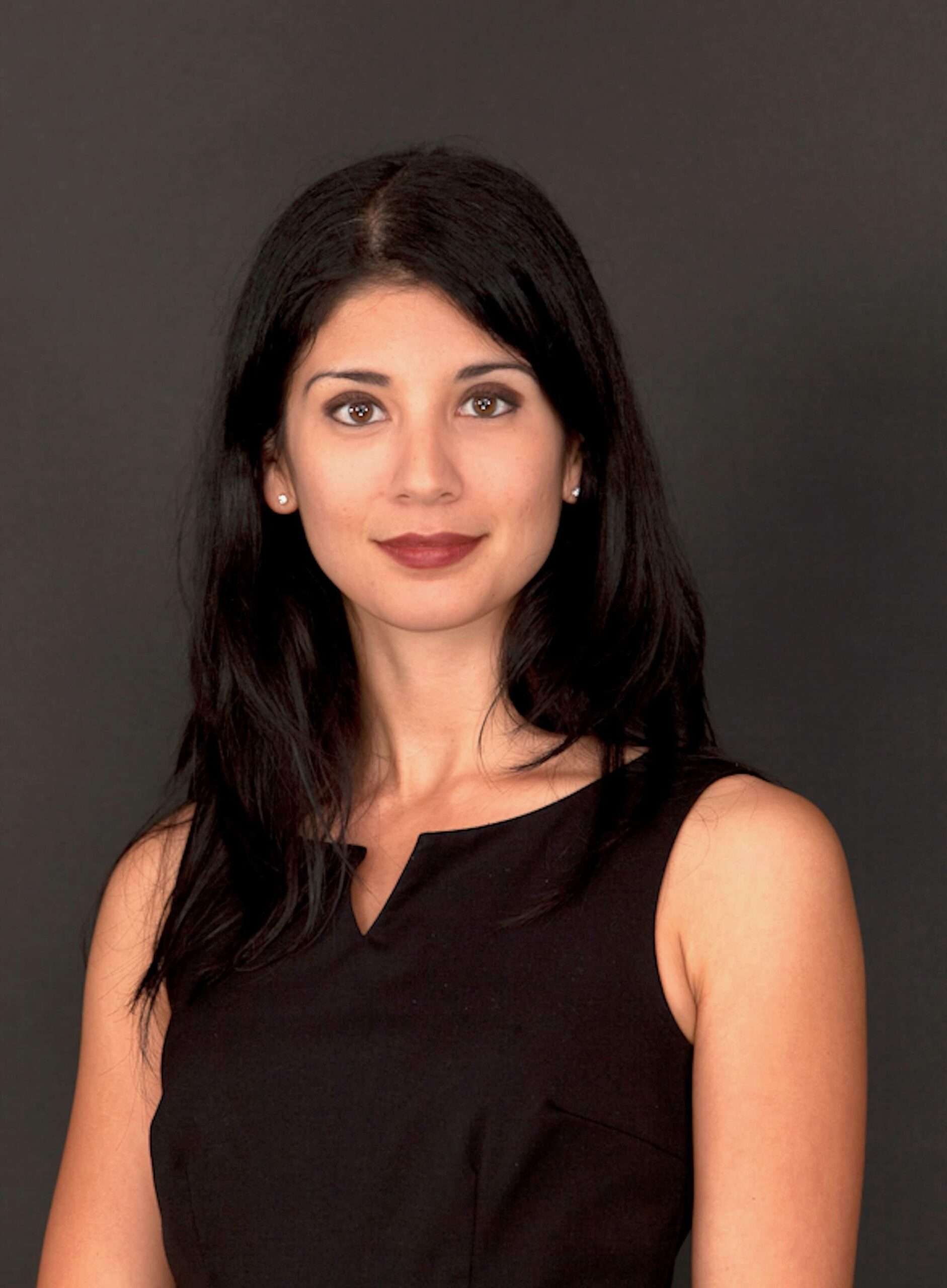 Irina Manta - Journalist Profile - Intelligent Relations