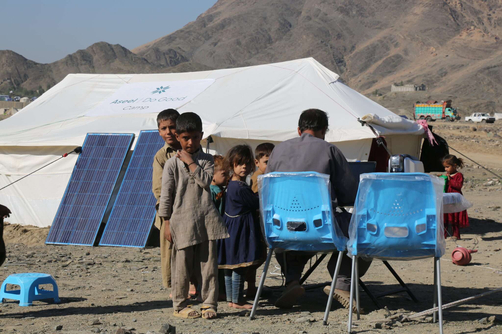 Pakistan deports Afghans awaiting U.S. resettlement